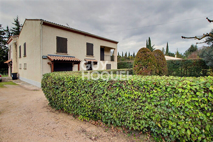 Maison à vendre - Saint-Étienne-du-Grès - 11 pièces - 8 chambres