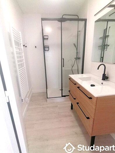 Appartement à louer - La Roseraie, Angers - 1 pièce - 4 chambres