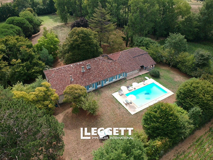 Maison à vendre - Montpezat - 7 pièces - 4 chambres