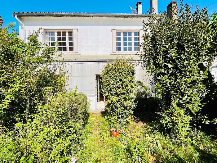 Maison à vendre - Miramont-de-Guyenne - 8 pièces - 6 chambres