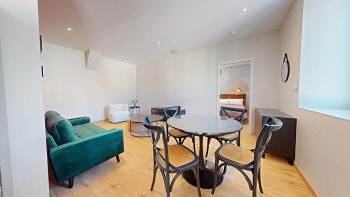 Appartement 2 pièces à Dole, à louer