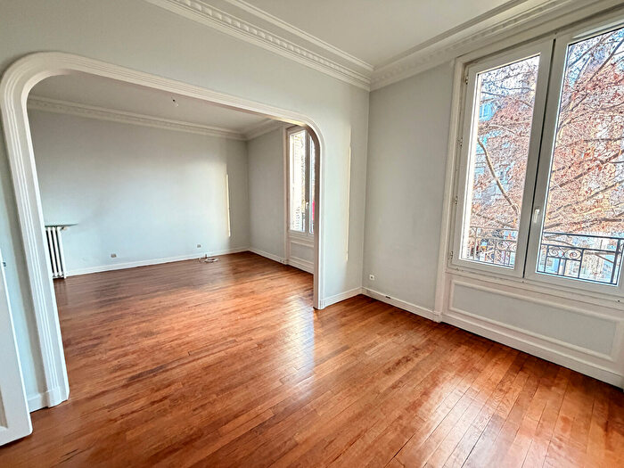 Appartement à louer - Reims, Centre-ville - 3 pièces - 2 chambres