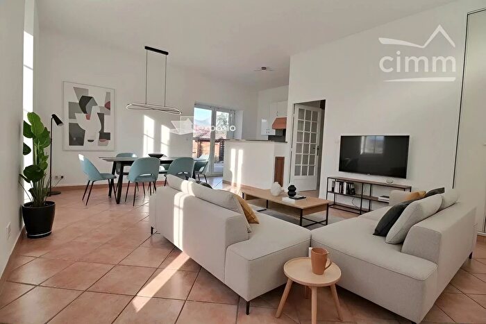 Appartement à louer - Domène - 3 pièces - 2 chambres