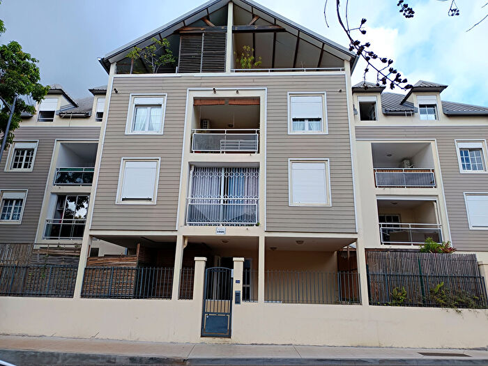 Appartement à vendre - Saint-Denis, Centre-ville - 2 pièces - 1 chambre