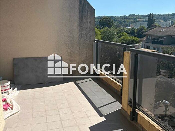 Champfleuri, Bourgoin-Jallieu - Appartement 4 pièces à louer