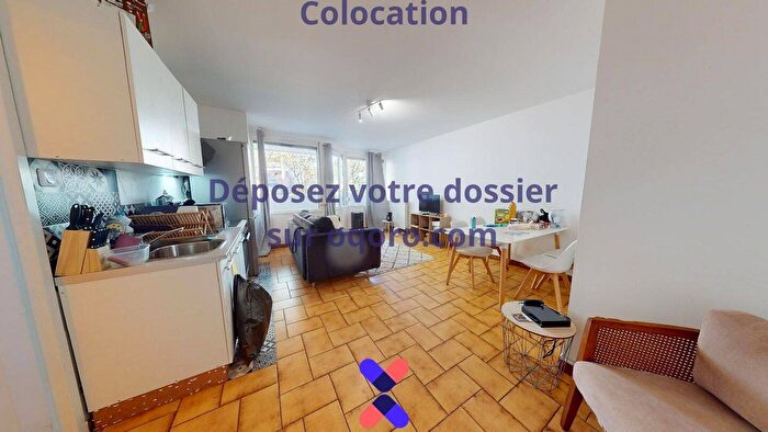 Appartement à louer - Moulin à Vent-Ernest Renan, Vénissieux - 6 pièces - 5 chambres