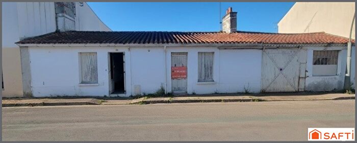 Maison à vendre - Challans, Centre-ville - 5 pièces - 2 chambres