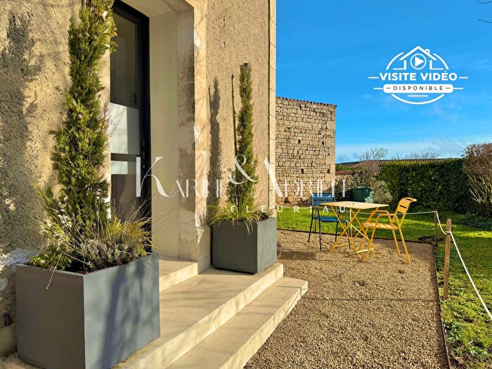 Maison à vendre - Fontenay-le-Comte - 5 pièces - 3 chambres