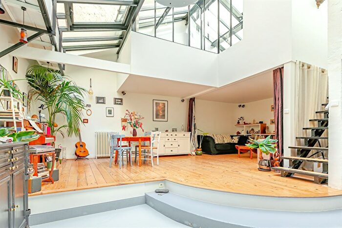 Appartement à vendre - Paris e , Canal Saint-Martin, Jemmapes - 4 pièces - 2 chambres