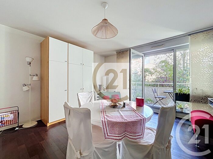 Ivry-sur-Seine, Parmentier, Marat, Robespierre : Appartement 2 pièces à vendre