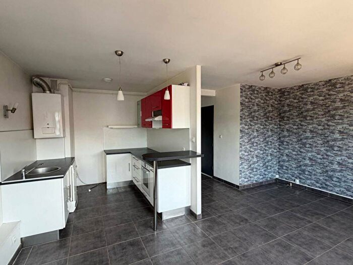 Centre Ville, Bar-le-Duc : Appartement 3 pièces à louer