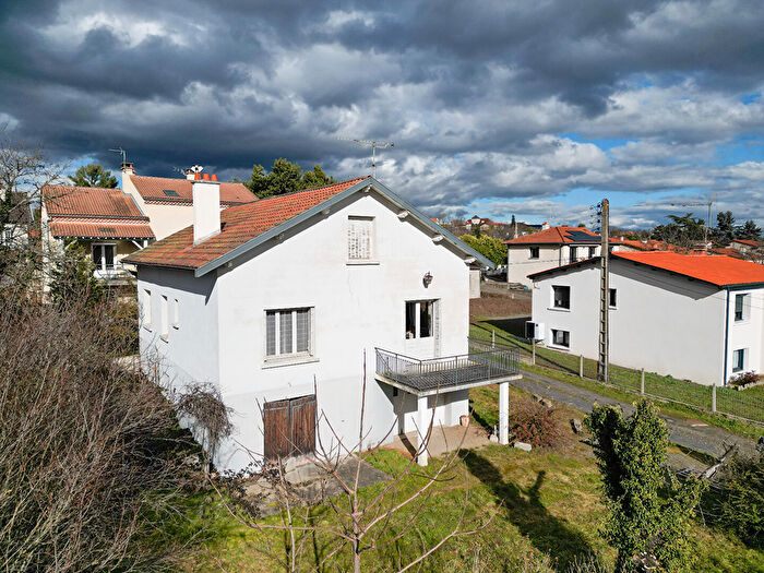 Maison à vendre - Issoire, Bizaleix, Jodonnes - 6 pièces - 5 chambres