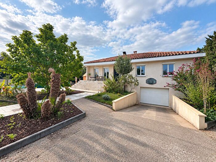 Maison 6 pièces à vendre à Saint-Louis-de-Montferrand