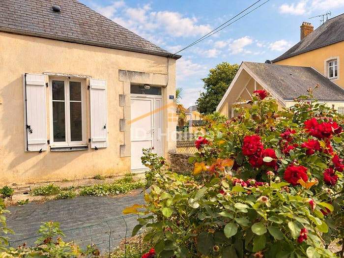 Maison 2 pièces à Est, Craon, à louer