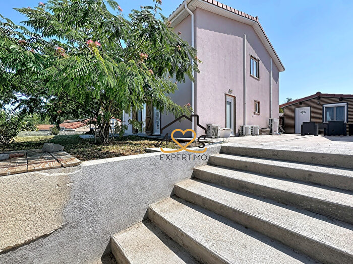 Maison 7 pièces à vendre à Reignat