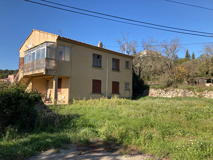 Maison à vendre - La Bouilladisse - 8 pièces - 6 chambres