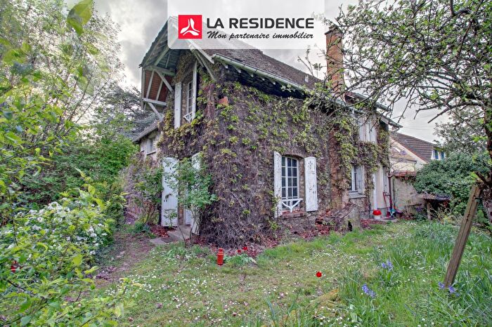 Les Mureaux, Route de Verneuil, Aérodrome - Maison 9 pièces à vendre