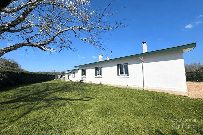 Maison à vendre - Montpon-Ménestérol - 5 pièces - 3 chambres