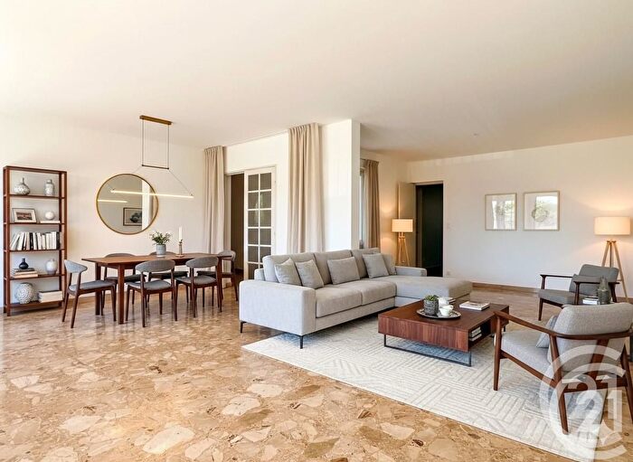 Appartement à vendre - Aix-en-Provence, Centre-ville - 4 pièces - 3 chambres