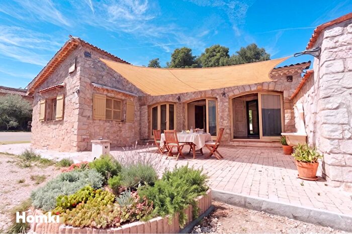 Maison 4 pièces à vendre à Valbonne, Village