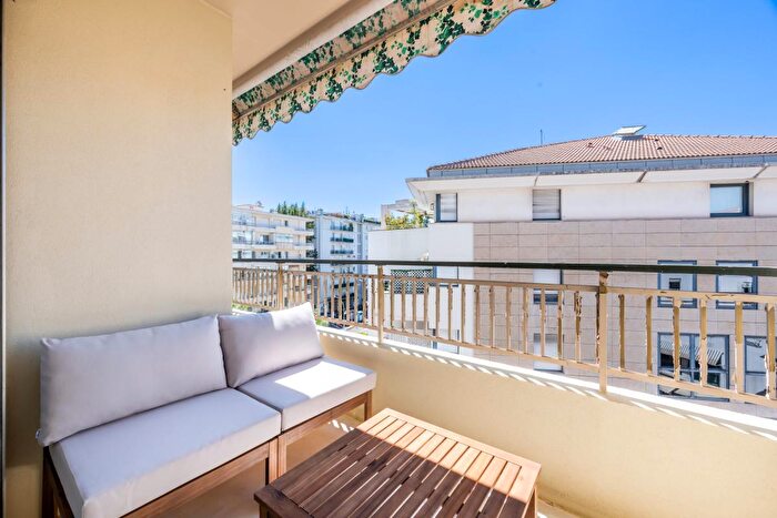 Appartement à vendre - Cannes, Centre-ville - 2 pièces - 1 chambre