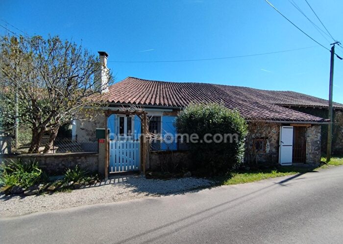 Maison à vendre - Roussines - 2 pièces - 1 chambre
