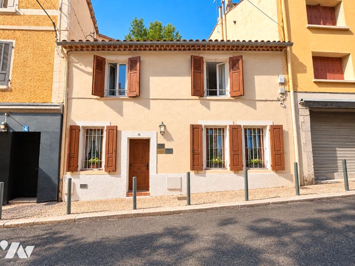 Maison 3 pièces à Hyères, Centre-ville, à vendre