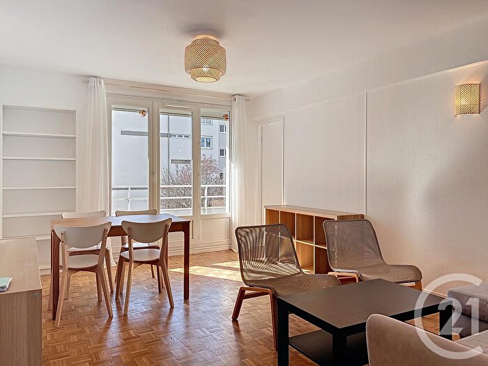 Orléans, La Croix Saint-Marceau, La Mouillère, Pré Pinson - Appartement 1 pièce à louer