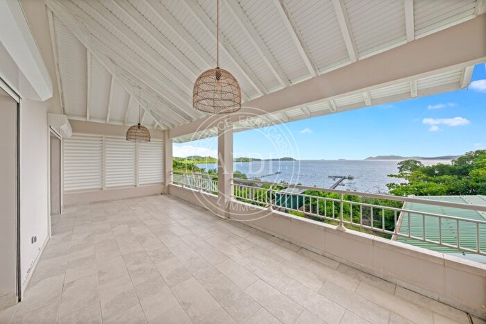 Appartement à vendre - Le Robert - 3 pièces - 2 chambres