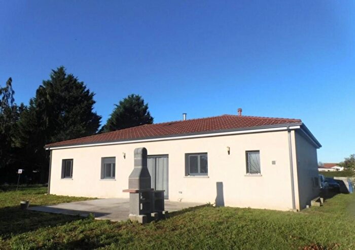 Maison à vendre - Veyrac - 5 pièces - 4 chambres