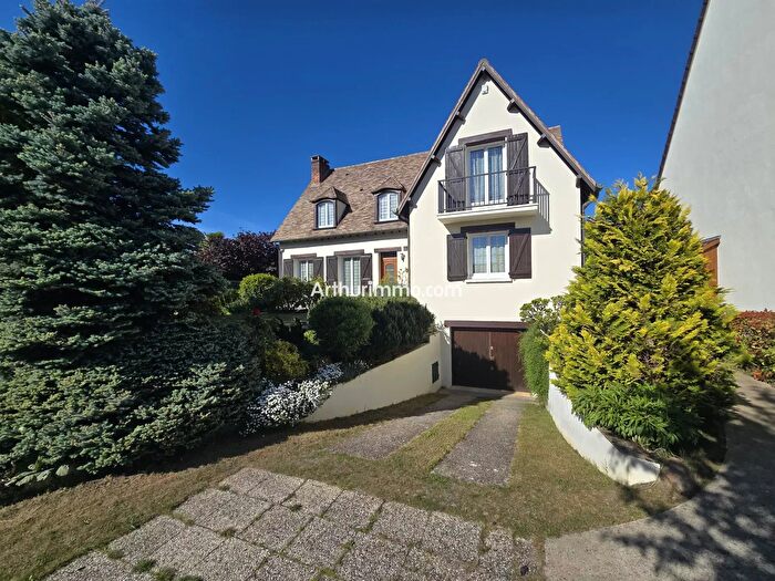 Sucy-en-Brie, Petit Val, Côte : Maison 7 pièces à vendre
