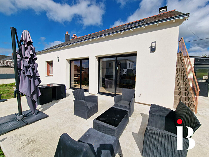 Maison à vendre - Orvault, Bourg, Secteur rural - 7 pièces - 4 chambres