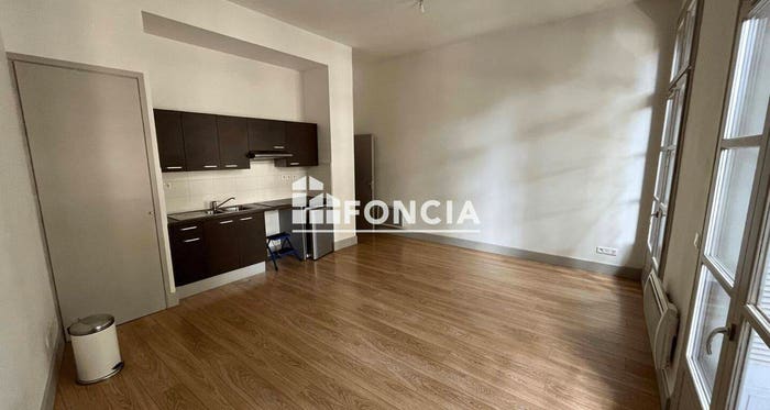 Appartement 2 pièces à louer - Arènes, Nîmes