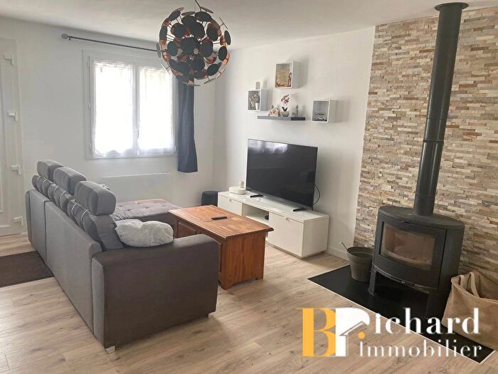 Maison à vendre - Crépy - 7 pièces - 4 chambres