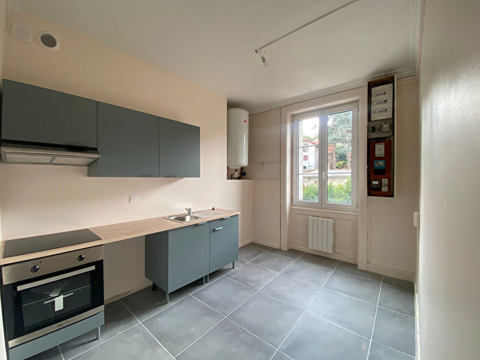 Appartement à louer - Saint-Étienne, La Métare, Le Portail Rouge, Fauriel, Villeboeuf - 3 pièces - 2 chambres