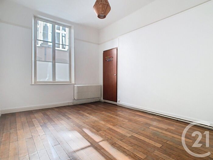 Appartement 2 pièces à louer à Nancy, Centre-ville, Charles III