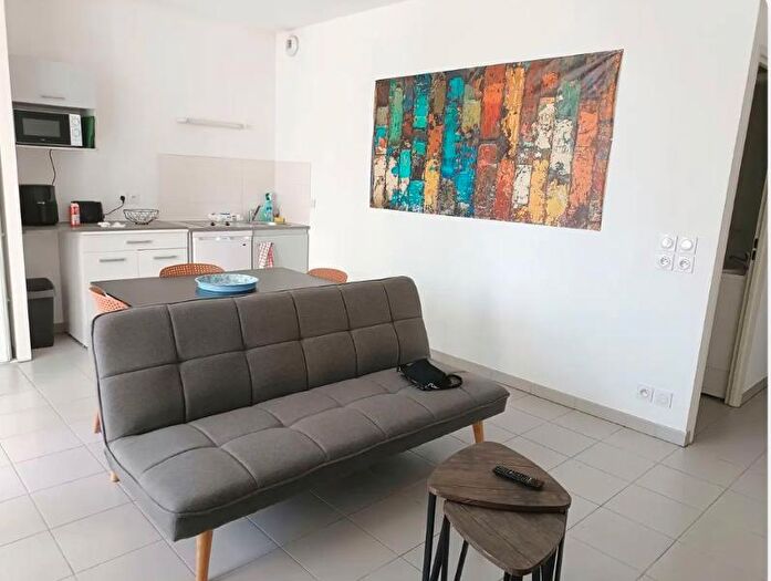Bègles, Mairie, Bourg : Appartement 2 pièces à louer