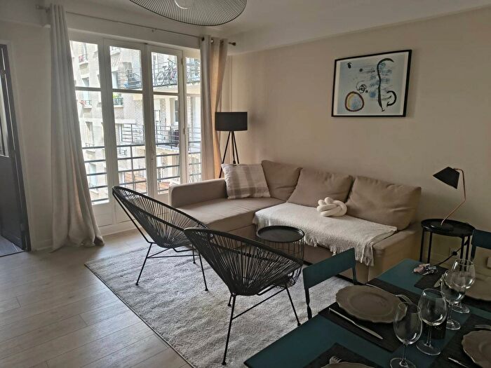 Appartement à louer - Ternes-Maillot, Paris ème arrondissement - 2 pièces - 1 chambre