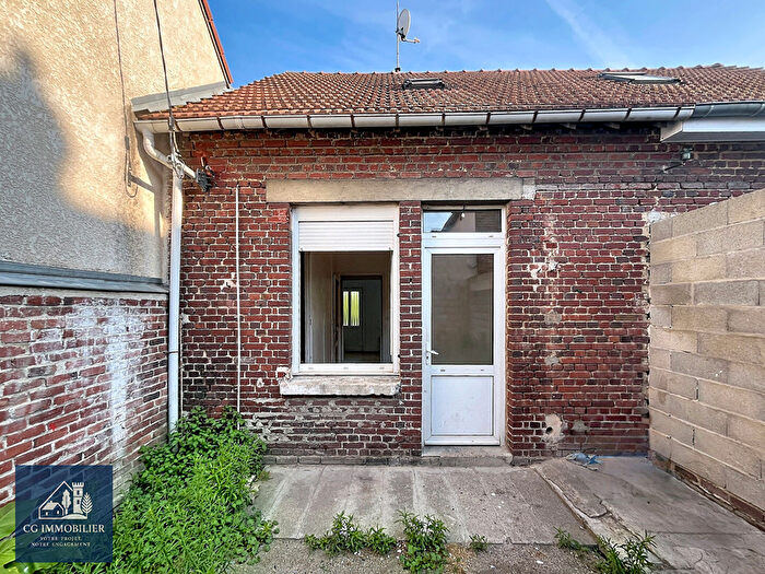 Chauny, Centre-ville, Chaussée, Brouage, Beauséjour - Maison 3 pièces à vendre