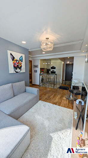 Appartement à vendre - Courbevoie, Gambetta, La Défense - 2 pièces - 1 chambre