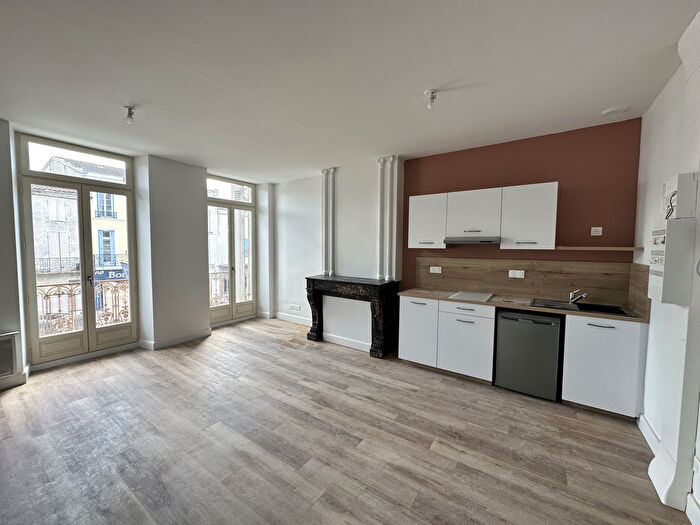 Appartement à louer - Villeneuve-sur-Lot, Sainte-Catherine - 1 pièce