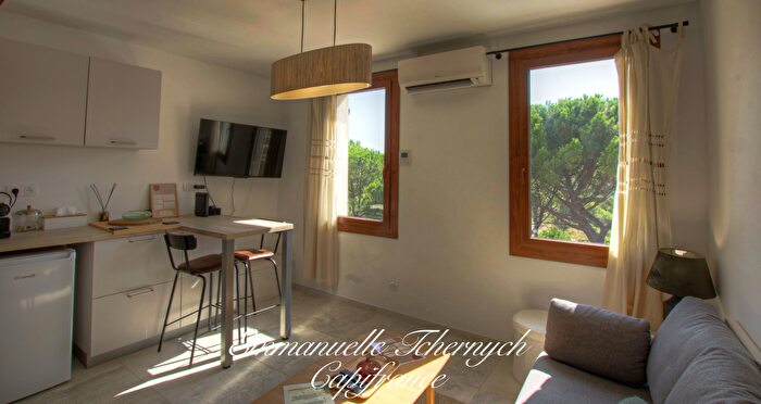 Appartement 1 pièce à Miramas, Les chemins, à louer