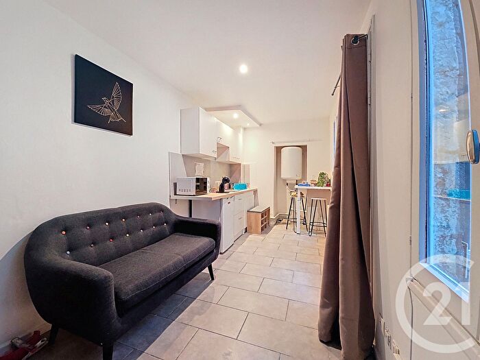 Appartement à vendre - Riom, Centre-ville - 2 pièces - 1 chambre