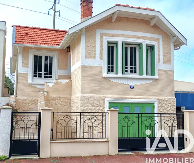 Maison à vendre - Mérignac, Arlac - 4 pièces - 3 chambres