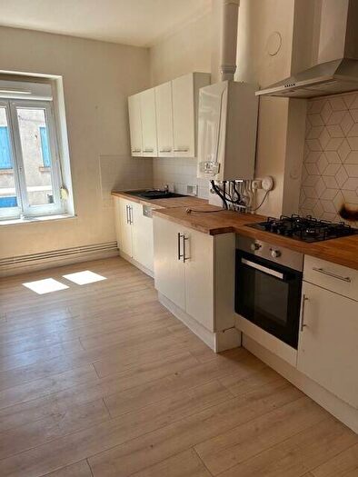 Appartement à louer - La Ville, Cours - 4 pièces - 3 chambres