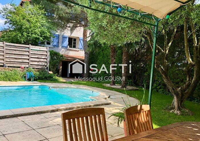 Givors, Bans : Maison 5 pièces à vendre