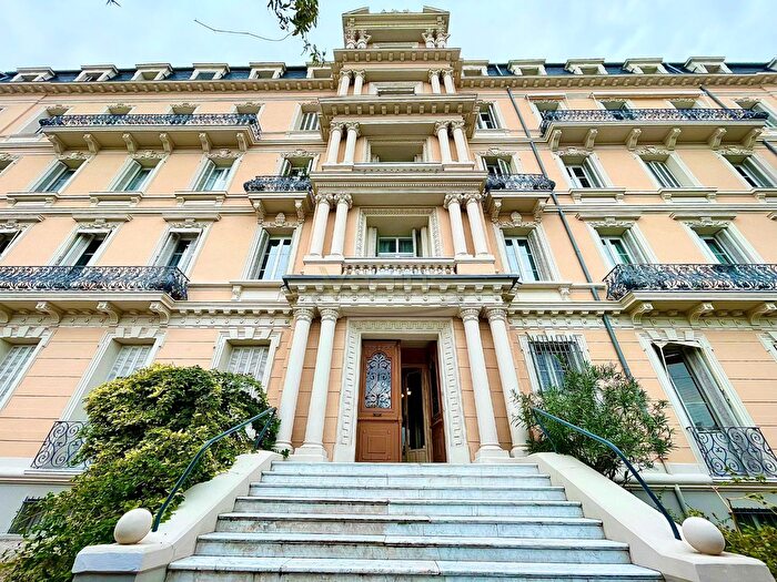 Appartement à vendre - Beaulieu-sur-Mer - 4 pièces - 3 chambres