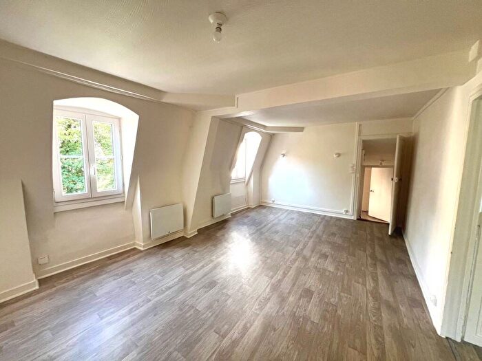 Appartement à louer - Sens - 3 pièces - 2 chambres