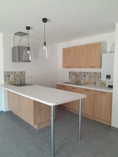 Appartement 3 pièces à louer à Bourgoin-Jallieu, Centre-ville, Pont Saint-Michel