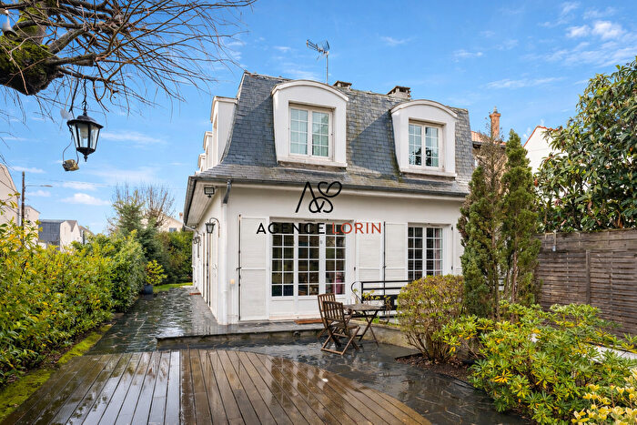 Chatou, Ouest : Maison 8 pièces à vendre